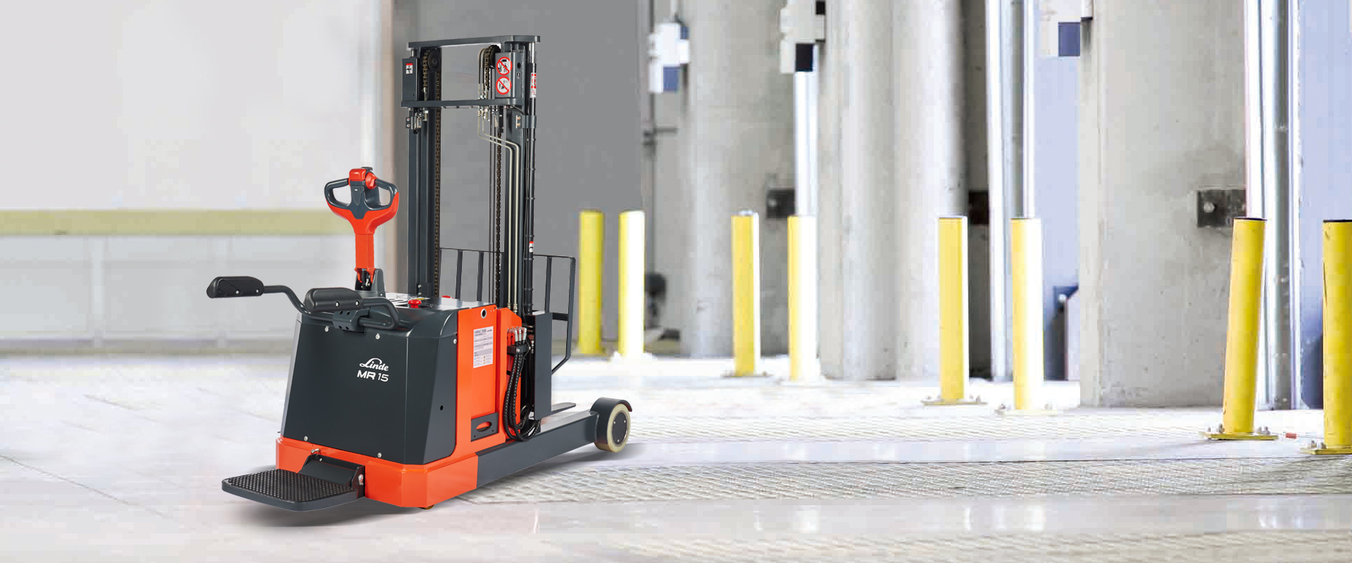 REACH TRUCK 1.2-1.5 T – 林德物料搬运